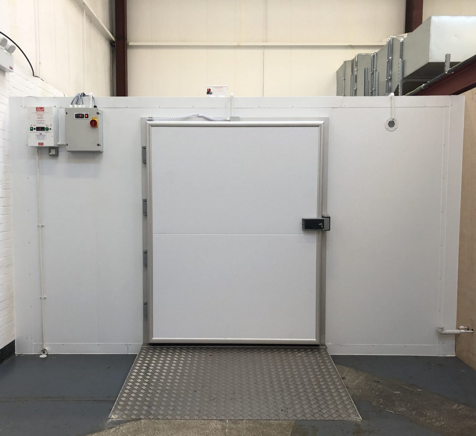 3 Signs You Need A Walk-In Freezer Door Replacement